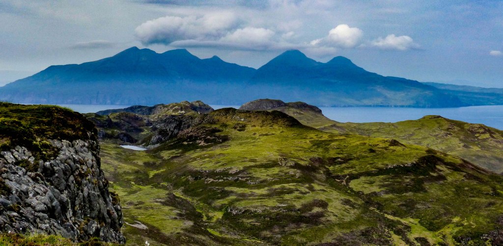 The Beautiful Island of Eigg (Sgurr of Eigg walk)