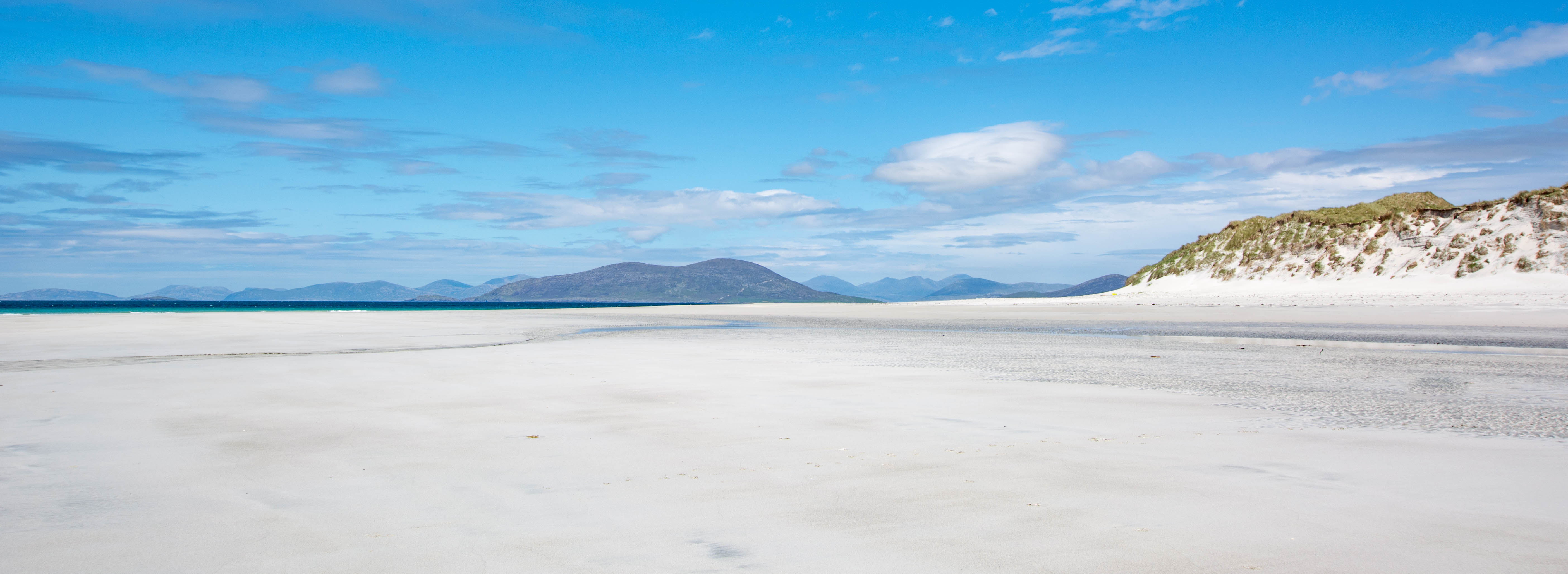 TOURING THE OUTER HEBRIDES (Berneray, Harris /Lewis and St Kilda)