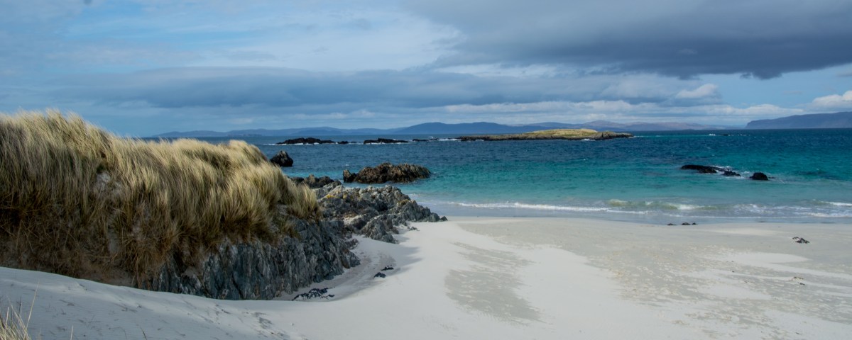 EXPLORING THE ISLAND OF IONA – A Green Jewel in a Peacock Sea – THE ...